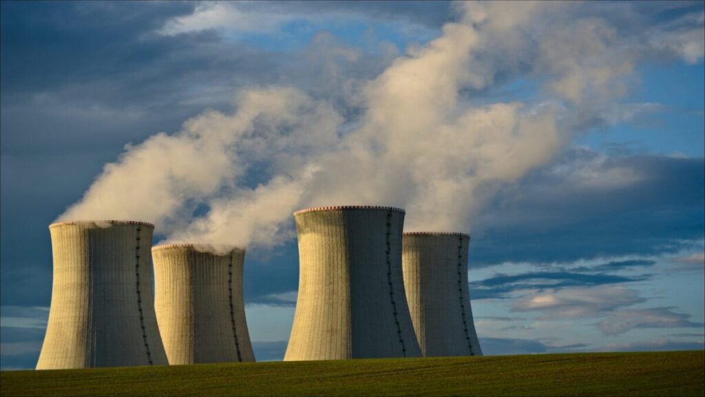 UK Proposes Floating Nuclear Plant for US Military | Mariner News ...
